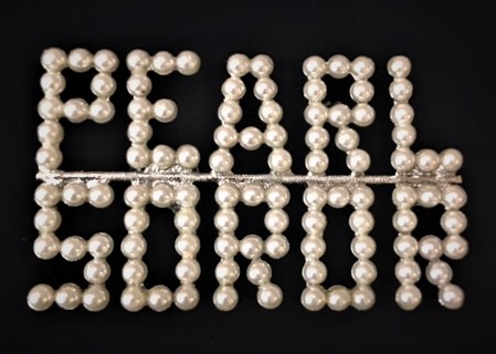 AKA PEARL SOROR Letter pin